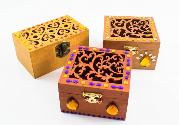 Hijab Pin/Trinket Box » Hidden Pearls